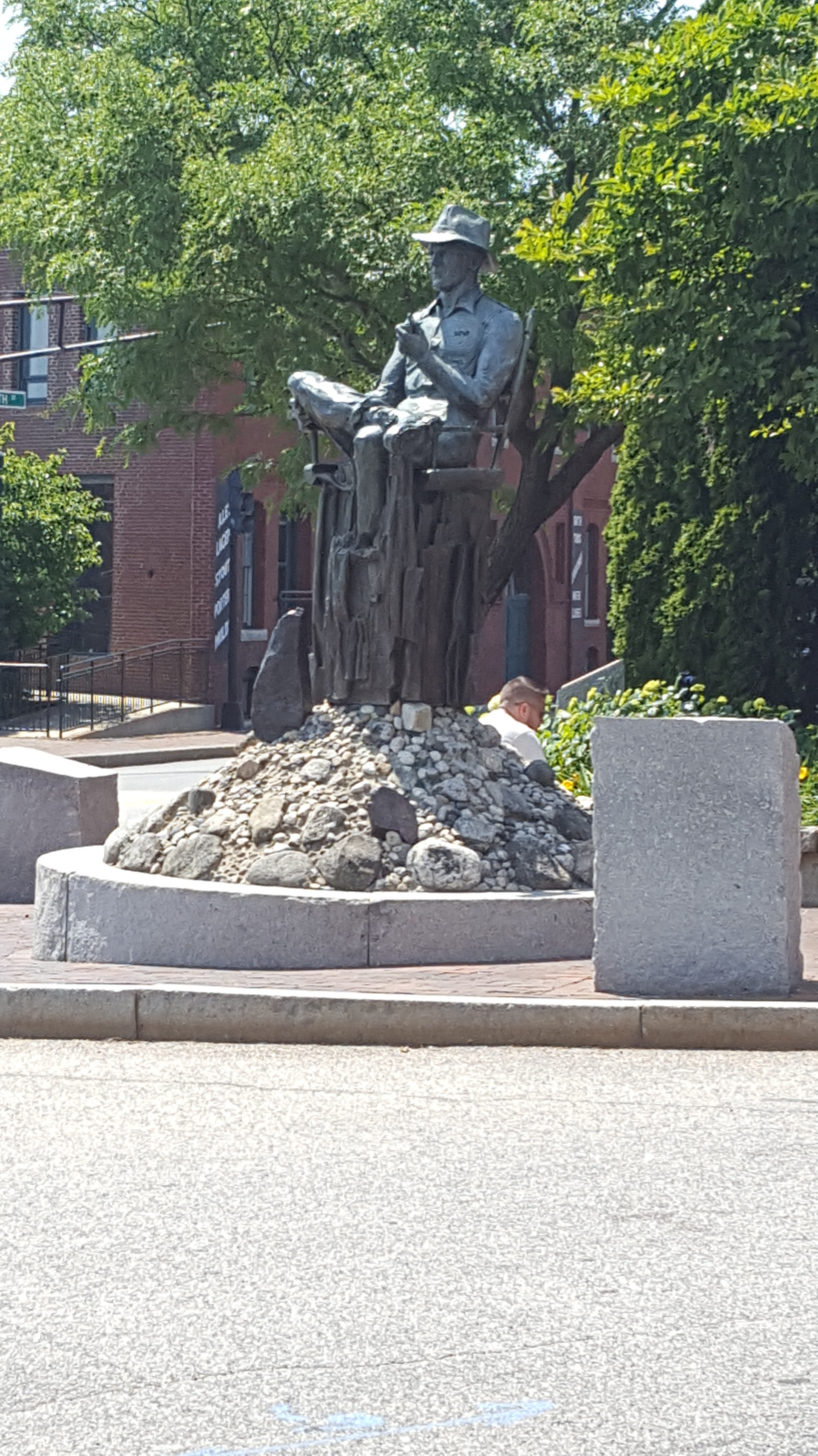 John Ford Statue – THE OFFBEAT PATH