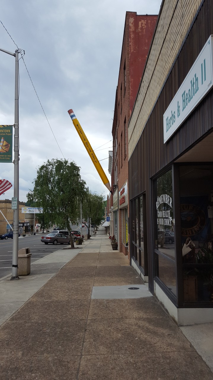 Virginia’s Largest Pencil – THE OFFBEAT PATH